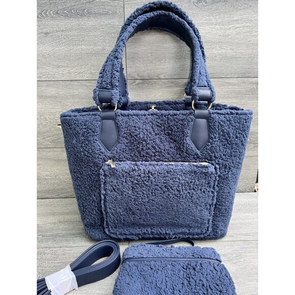 G.I.L.I. | Bags | Gili Reversible Sherpa Tote With Sherpa Pouch Blue ...